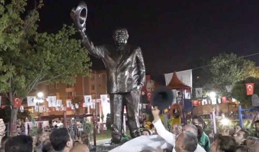 CHP'li belediyeden Süleyman Demirel heykeli - Habervakti, son dakika ...